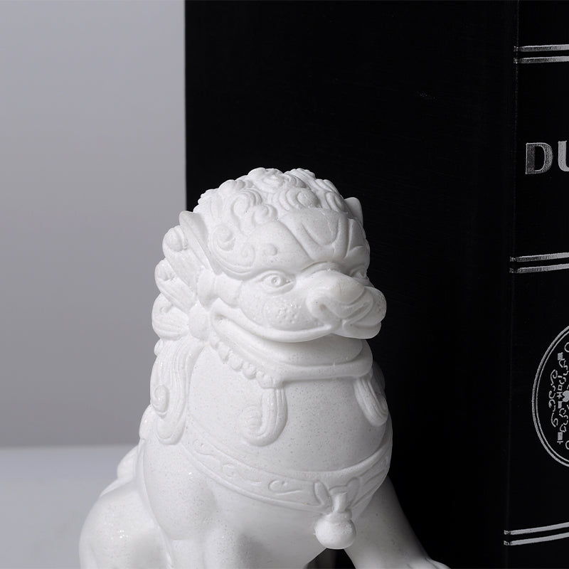 Buy White Foo Dogs - Set of 2 – Staunton and Henry